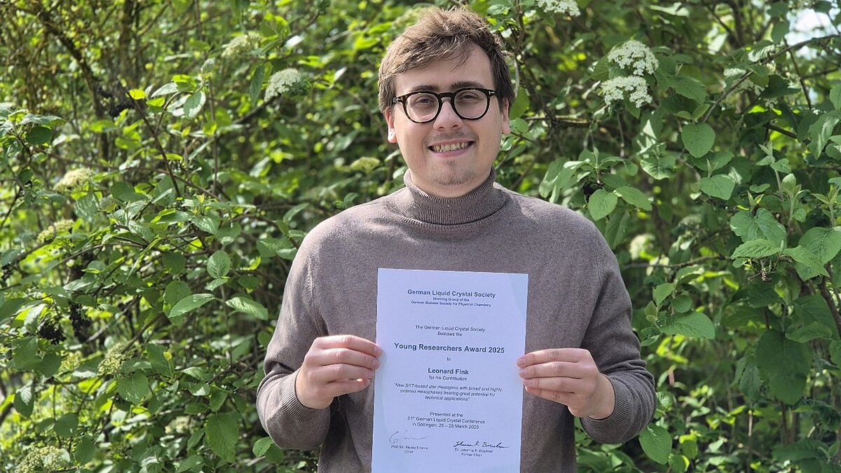 Leonard Fink received the Young Researcher Award at the 51st German ...